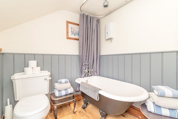 Perthi-uchaf -  A Self Catering Cottage That Sleeps 6 Guests  In 3 Bedrooms - Llanberis
