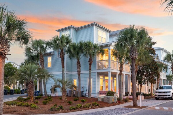 New Listing! 30a Beaches! Resort Style Pool! 3 Adult Bikes! Short Walk To The Beach! - Rosemary Beach, FL