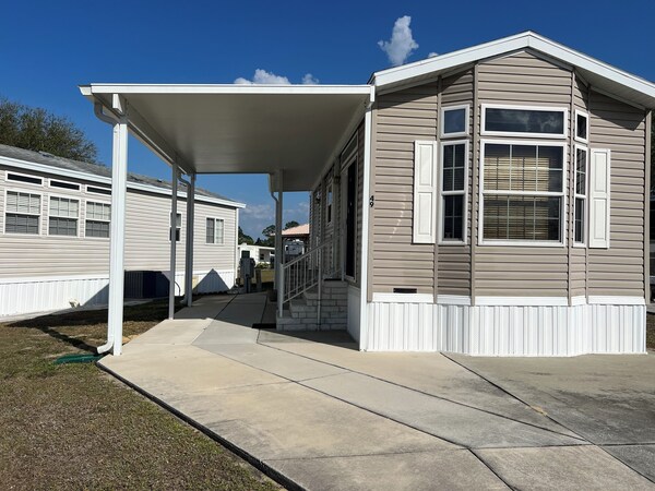 Cozy Lake House In Lake Placid, Fl - Lake Placid, FL