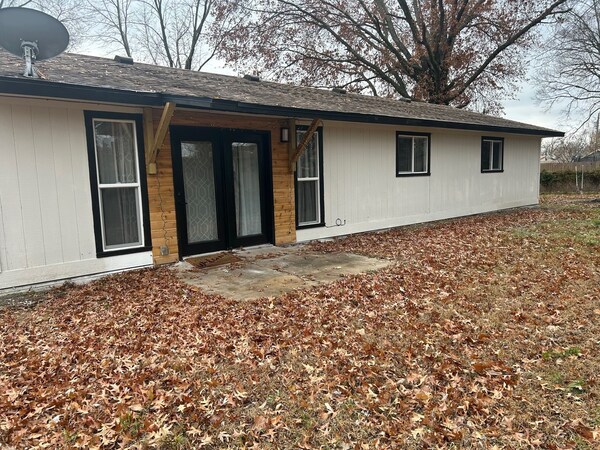 3-bedroom House In Peaceful Independence With Wifi, Ac. Enjoy Your Stay - Elk City State Park, Independence
