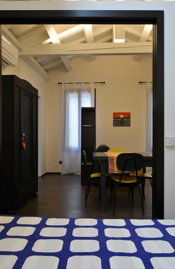 Tema Apartment - One Bedroom Apartment, Sleeps 3 - Rosolina Mare