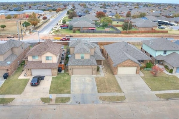 Hudson Central Haven W/king Beds - Norman, OK