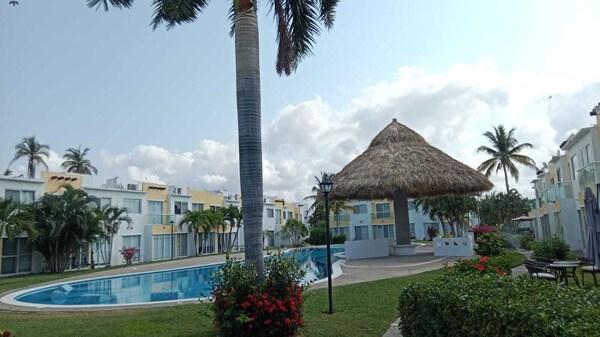 Family House, Close To The Beach, Stores And The Airport. - Acapulco