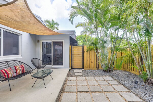 Private Backyard: Dog-friendly Wilton Manors Home! - Wilton Manors, FL