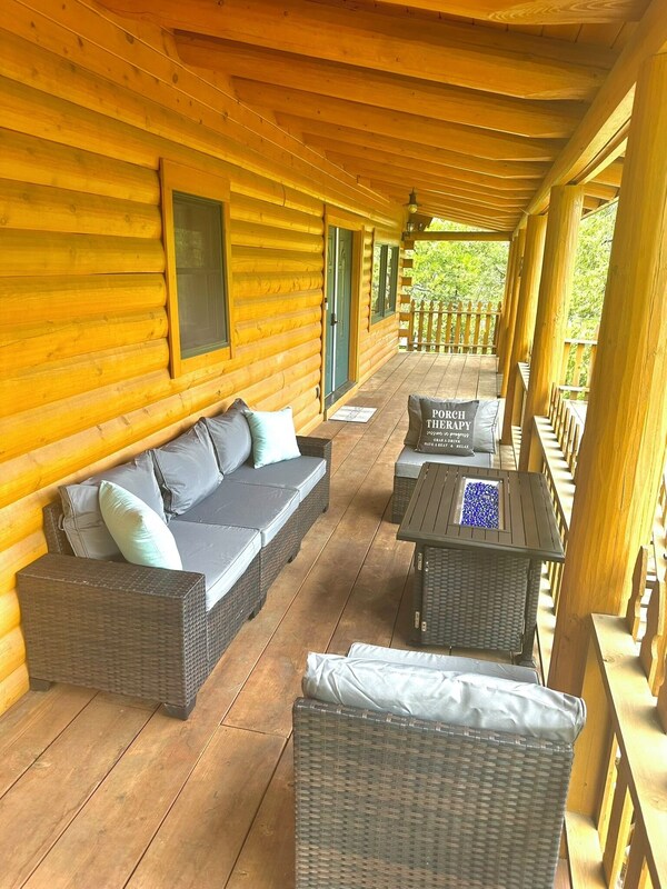 Cozy 2-bedroom Cabin In Adorable Twain Harte With Wifi, Ac - Sonora, CA