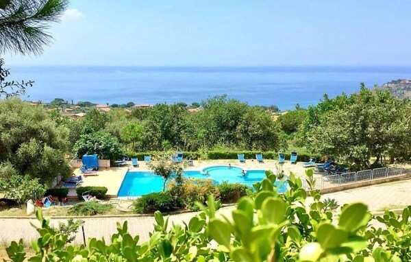 Mooi Appartement Met 1 Slaapkamer In. - Tropea