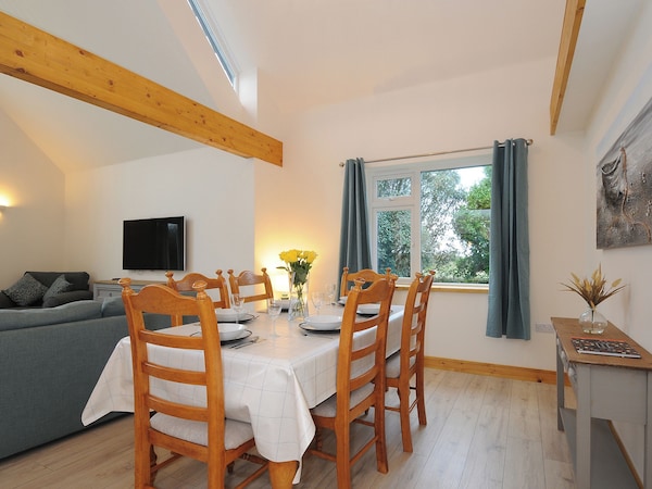 Gwennel Neyth, Pet Friendly, Character Holiday Cottage In Mitchell - Perranporth