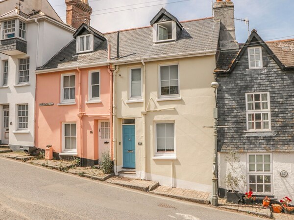 Topsail, Pet Friendly, Luxury Holiday Cottage In Dartmouth - Totnes
