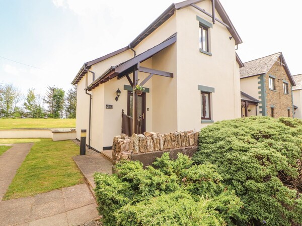 Squirrel Cottage, Family Friendly, With Pool In Penruddock - Howtown