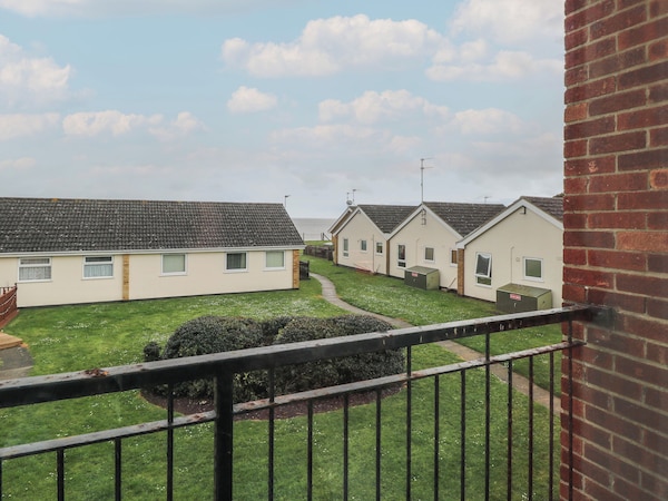 19 Waterside Park, Pet Friendly, Country Holiday Cottage In Corton - Pleasurewood Hills Family Theme Park