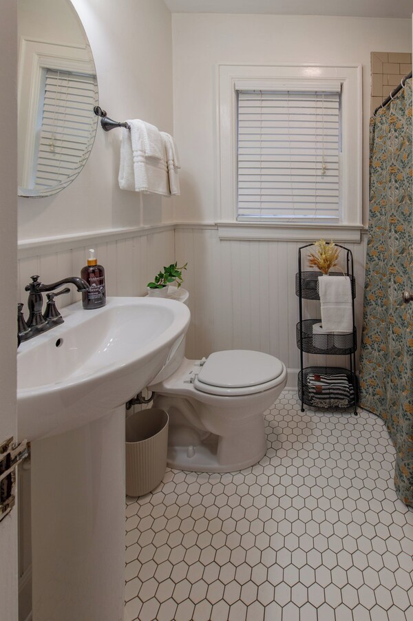 Historic Riverview Inn | Seven - Signal Mountain, TN