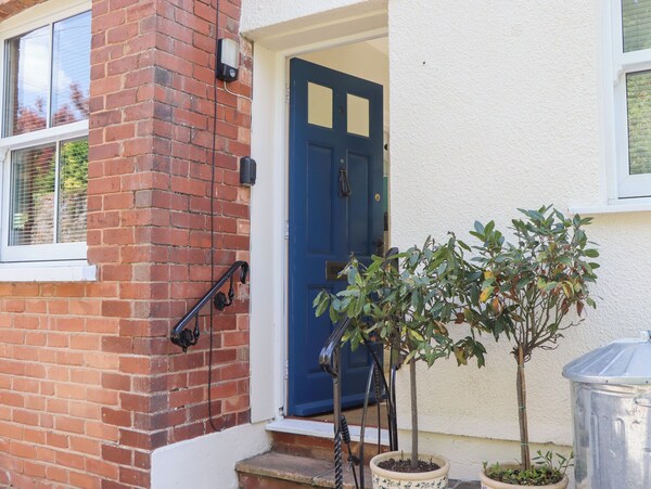 5 Exe Street, Pet Friendly, Character Holiday Cottage In Topsham - Exeter