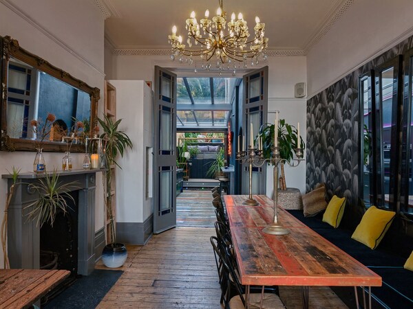 Zanzibar Beach House, Pet Friendly In St Leonards-on-sea - Winchelsea