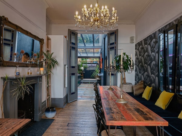 Zanzibar Beach House, Pet Friendly In St Leonards-on-sea - Winchelsea