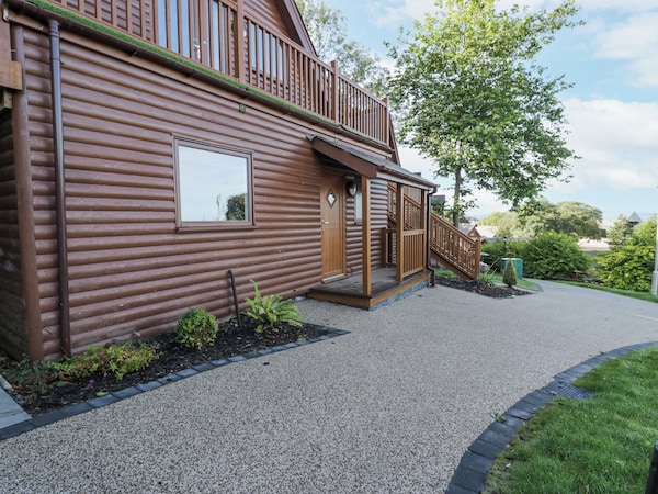 Luxury Lodge 46, Family Friendly, With Pool In Dyserth - Prestatyn