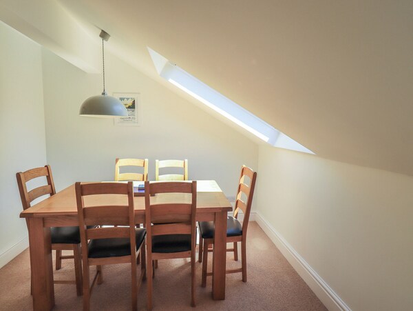 Waterfall, Pet Friendly In Ambleside - Grasmere