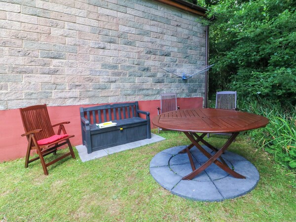 4 The Park, Pet Friendly, With A Garden In Kilkhampton - Widemouth Bay