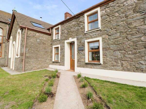 Dalton Cottage, Pet Friendly, Character Holiday Cottage In Llansaint - Llansteffan