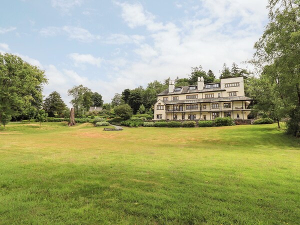 Deer Wood At Applethwaite Hall, Pet Friendly In Windermere - Windermere