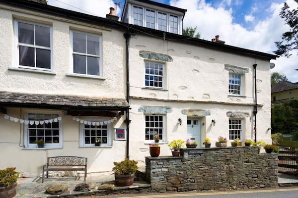 Treacle Cottage - Central Ambleside - Grasmere
