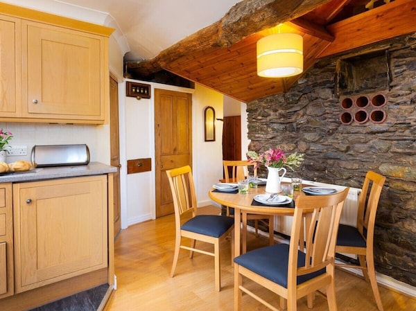 Bakestones - Central Location, Free Integral Private Parking - Ambleside