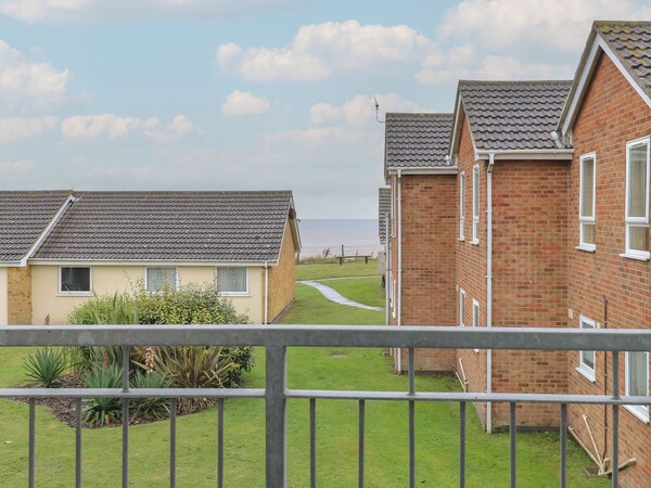 102 Waterside Park, Family Friendly, With Pool In Corton - Gorleston-on-Sea