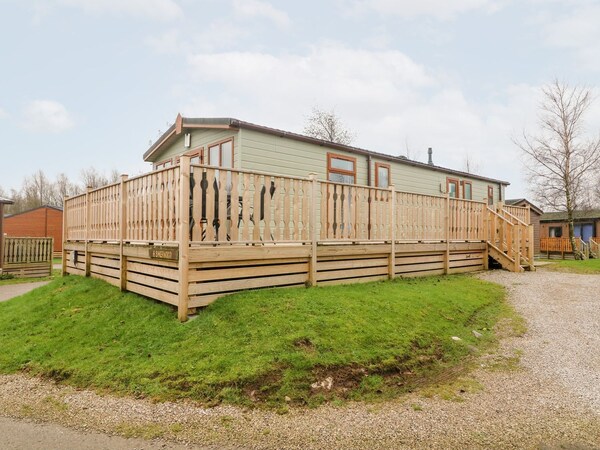 6 Sherwood, Pet Friendly, Character Holiday Cottage In Tewitfield - Carnforth