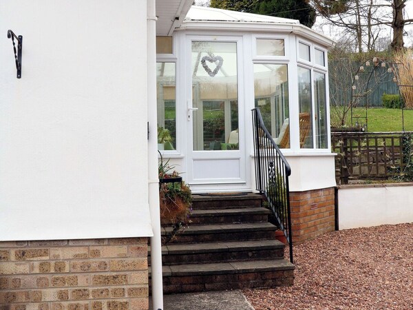 Little Willesleigh, Pet Friendly, With A Garden In Barnstaple - Exmoor