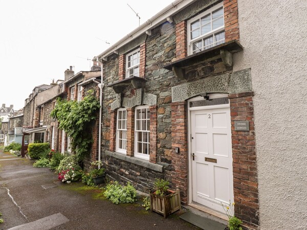 Stone Ledges, Romantic, Character Holiday Cottage In Keswick - Keswick