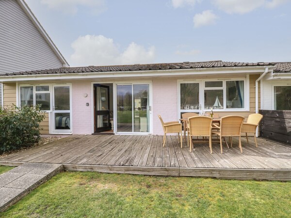 Forbes C1, Family Friendly, Country Holiday Cottage In Yarmouth - Lymington