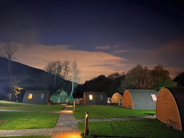 Lakeside Pods - Pet Free, Family Friendly In Greenfield - Oldham