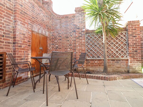 6 Willows Green, Pet Friendly, Luxury Holiday Cottage In Aldeburgh - Thorpeness