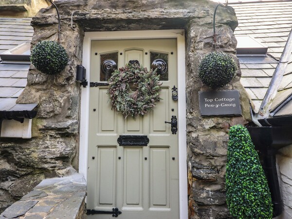 Top Cottage, Family Friendly, Country Holiday Cottage In Barmouth - Barmouth