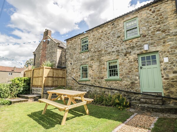 Edmunds Cottage, Pet Friendly, Character Holiday Cottage In Bedale - Bedale