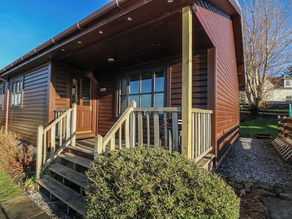 Creag Mhor Lodge, Pet Friendly, With A Garden In Arisaig - 