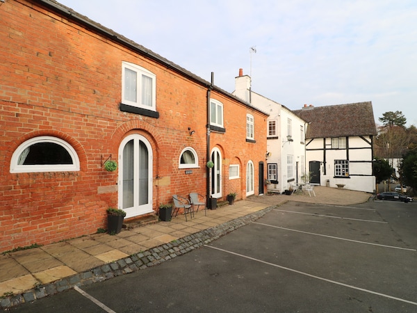 Stables, Romantic, With A Garden In Castle Donington - Nottinghamshire