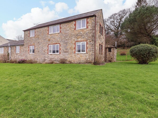 The Goathouse Cottage, Pet Friendly, With A Garden In Lyme Regis - Lyme Regis