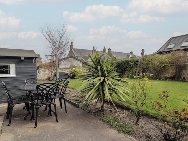 6 New Street, Pet Friendly, Country Holiday Cottage In Hopeman - Lossiemouth