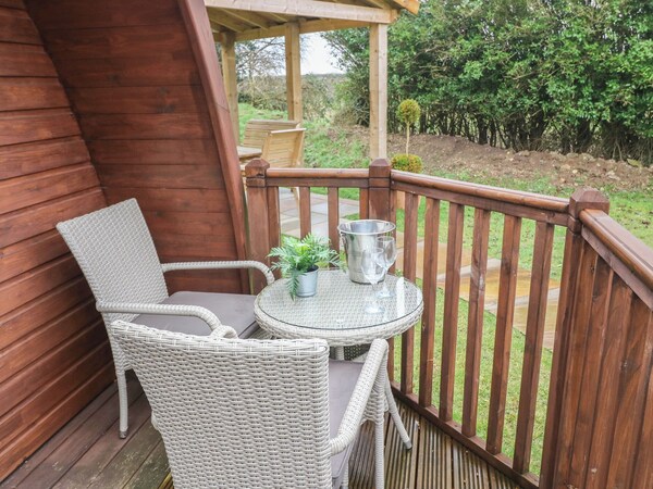 Charlottes, Romantic, With A Garden In Holbeach - Cambridgeshire