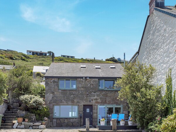 The Cubby Hole, Pet Friendly, Country Holiday Cottage In Sennen Cove - Sennen Cove