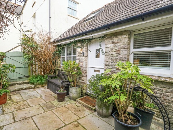 The Cottage, Pet Friendly, With A Garden In Swanage - Swanage