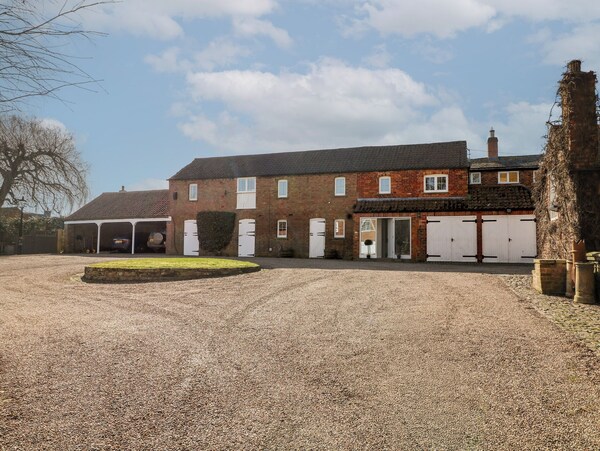 Stables Annex, Pet Friendly, With A Garden In Melton Mowbray - Melton Mowbray