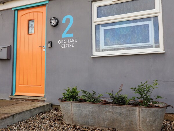 The Orchard Close Art House, Pet Friendly In Bury St Edmunds - Suffolk