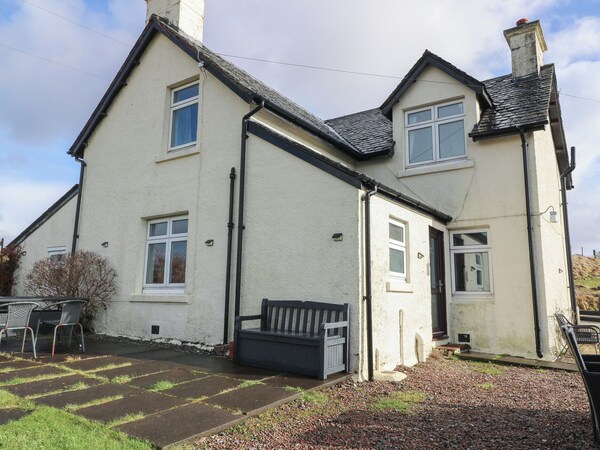 Cuillin View House, Pet Friendly, With A Garden In Arisaig - Mallaig