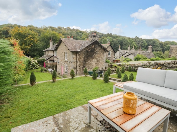 Pear Tree Cottage, Pet Friendly, With Open Fire In Grange-over-sands - Grange-over-Sands