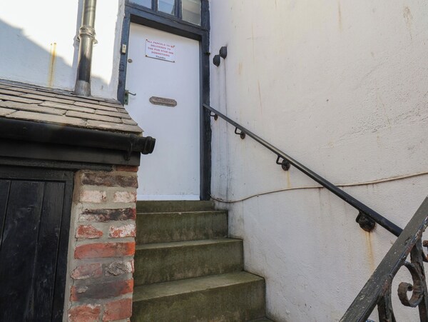 Star Inn Apartment, Character Holiday Cottage In Whitby - Sandsend