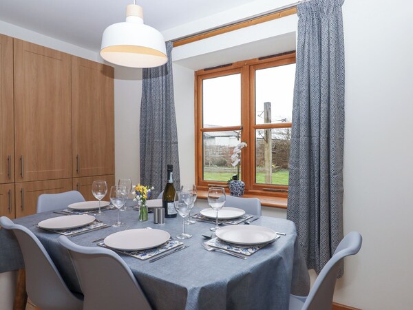 The Old Coach House, Pet Friendly, With Open Fire In Bovey Tracey - Newton Abbot