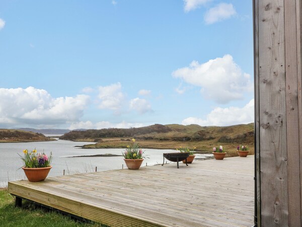 Wildluing, Pet Friendly, With A Garden In Cullipool, Isle Of Luing - Isle of Mull