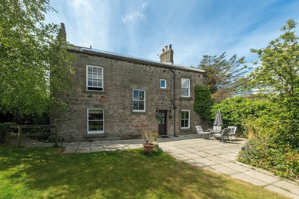 Wonderland, Pet Friendly In Tweedmouth, Berwick-upon-tweed - 