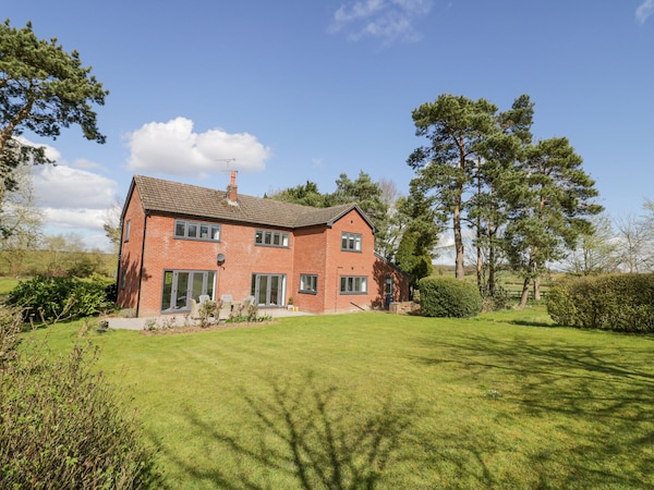 New House Farm, Pet Friendly, Character Holiday Cottage In Cubbington - Royal Leamington Spa